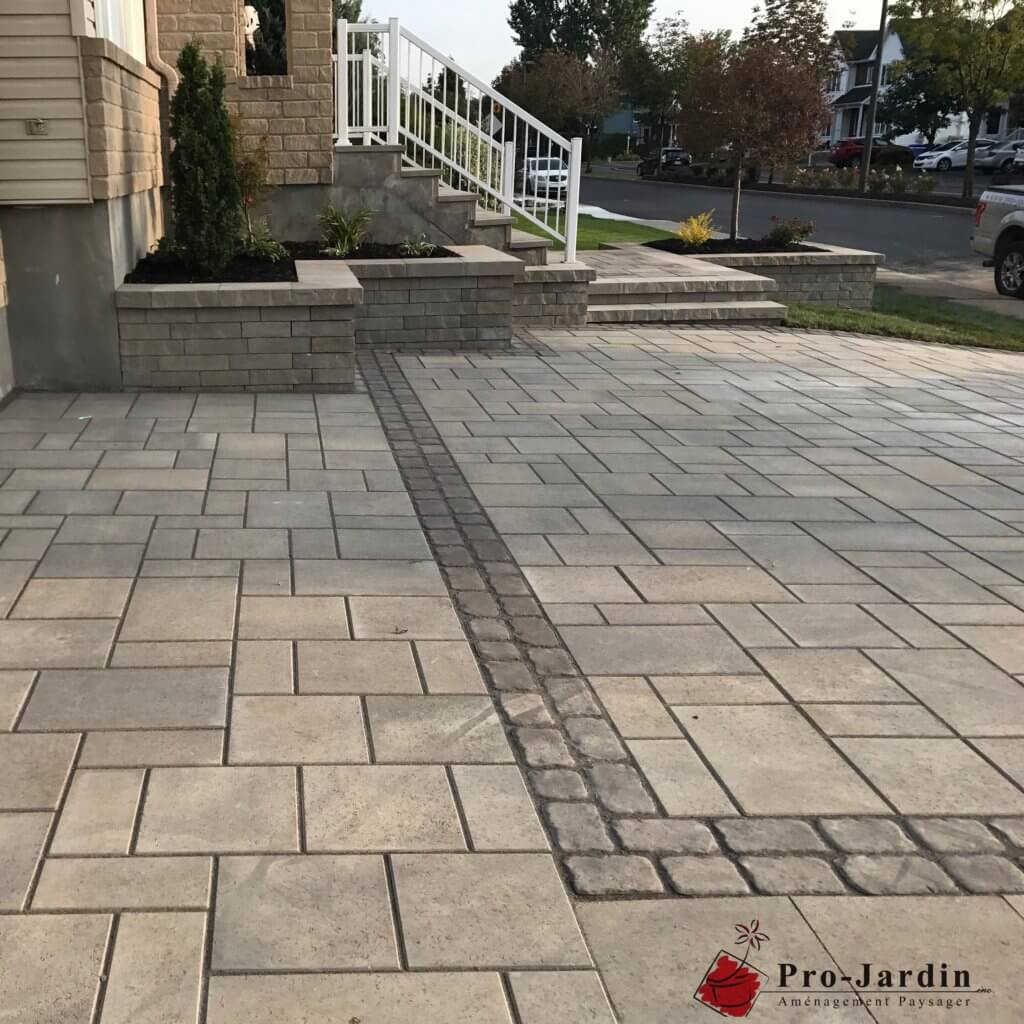 entrée de maison pavé-uni pro-jardin - Paysagiste Pro-Jardin